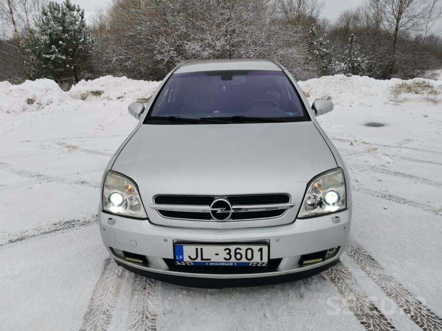 Opel Vectra 2005 in Daugavpils, with an engine capacity of 1.90 L and mileage of 280 thousand km for 1599 €, photo 3 on AUTOMOTO.COM.LV