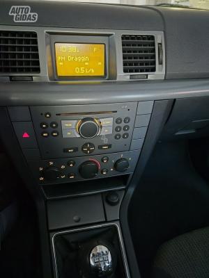 Opel Vectra 2005 in Vilnius, with an engine capacity of 1.90 L and mileage of 235 thousand km for 499 €, photo 5 on AUTOMOTO.COM.LV