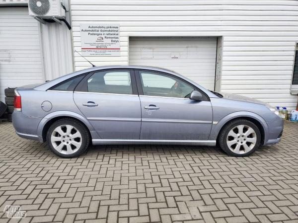 Opel Vectra 2005 in Bliudziai, with an engine capacity of 1.90 L and mileage of 320 thousand km for 1530 €, photo 3 on AUTOMOTO.COM.LV