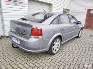 Opel Vectra 2005 in Bliudziai, with an engine capacity of 1.90 L and mileage of 320 thousand km for 1530 €, photo 5 on AUTOMOTO.COM.LV