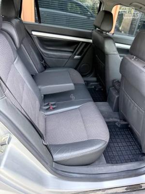 Opel Vectra 2005 in Kaunas, with an engine capacity of 1.90 L and mileage of 331 thousand km for 1150 €, photo 9 on AUTOMOTO.COM.LV