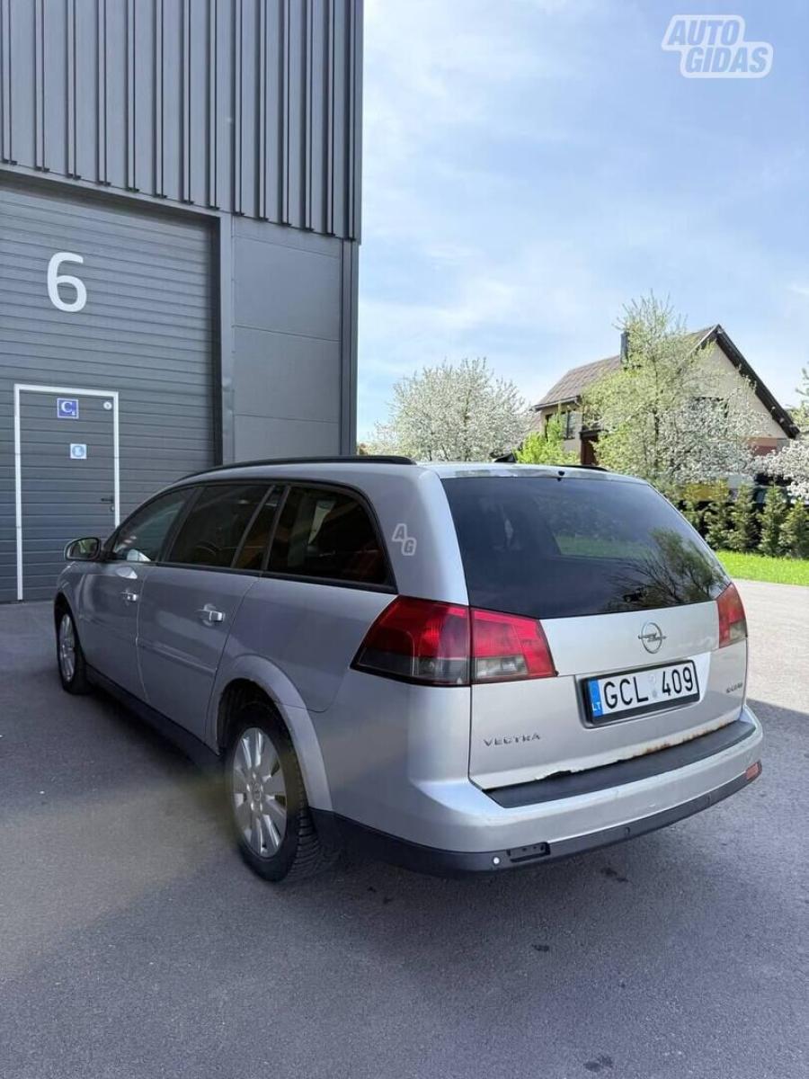 Opel Vectra 2005 in Kaunas, with an engine capacity of 1.90 L and mileage of 331 thousand km for 1150 €, photo 10 on AUTOMOTO.COM.LV