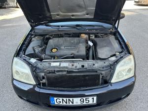 Opel Vectra 2005 in Vilnius, with an engine capacity of 1.90 L and mileage of 310 thousand km for 800 €, photo 15 on AUTOMOTO.COM.LV