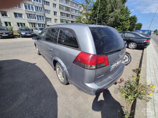 Opel Vectra 2005 Klaipėda, ar dzinēja tilpumu 1.90 L un nobraukumu 373 tūkst. km par 550 €, foto 7 vietnē AUTOMOTO.COM.LV