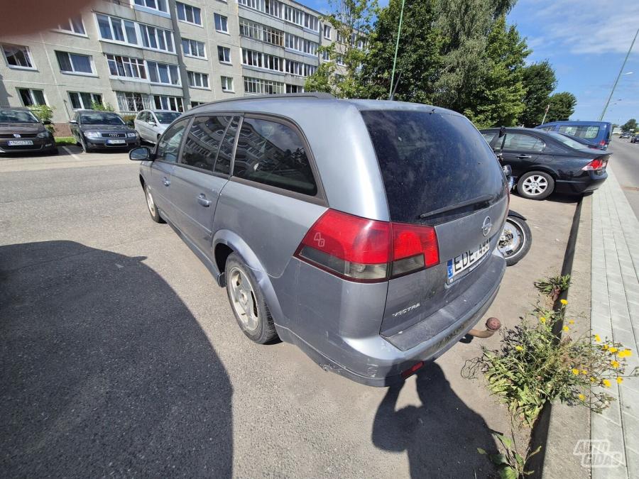 Opel Vectra 2005 Klaipėda, ar dzinēja tilpumu 1.90 L un nobraukumu 373 tūkst. km par 550 €, foto 8 vietnē AUTOMOTO.COM.LV