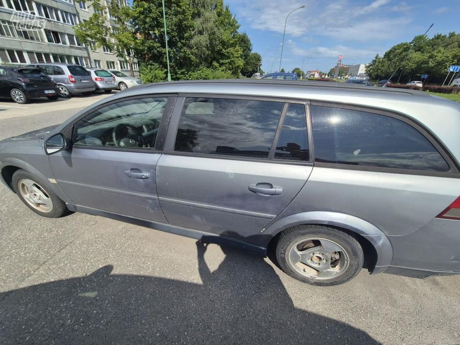 Opel Vectra 2005 Klaipėda, ar dzinēja tilpumu 1.90 L un nobraukumu 373 tūkst. km par 550 €, foto 9 vietnē AUTOMOTO.COM.LV