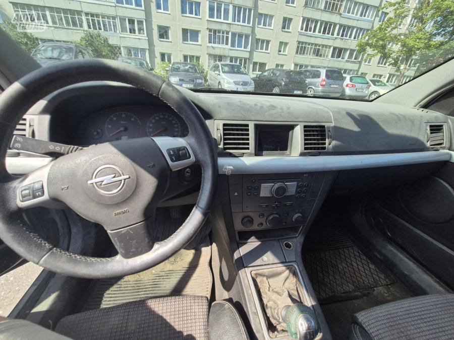 Opel Vectra 2005 Klaipėda, ar dzinēja tilpumu 1.90 L un nobraukumu 373 tūkst. km par 550 €, foto 16 vietnē AUTOMOTO.COM.LV