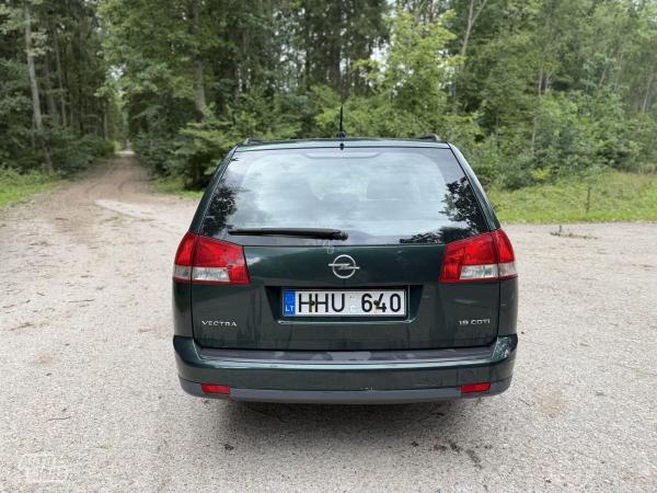 Опель Вектра 2005 в Укмерге, объемом двигателя 1.90 л и пробегом 298 тыс. км за 400 €, фото 4 на AUTOMOTO.COM.LV