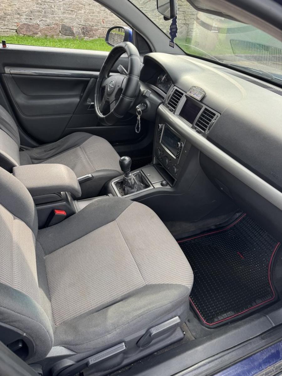 Opel Vectra 2005 Kivieli, ar dzinēja tilpumu 1.90 L un nobraukumu 365 tūkst. km par 1350 €, foto 14 vietnē AUTOMOTO.COM.LV