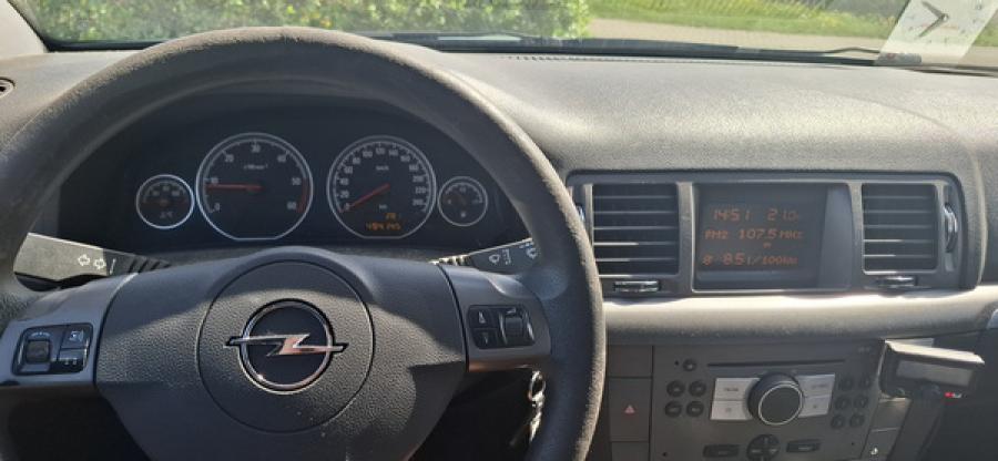 Opel Vectra 2005 Viljandi, ar dzinēja tilpumu 1.90 L un nobraukumu 494 tūkst. km par 1490 €, foto 9 vietnē AUTOMOTO.COM.LV