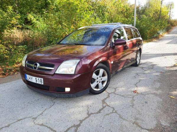 Opel Vectra 2005 in Siauliai on AUTOMOTO.COM.LV Opel Vectra 2005 in Siauliai, with an engine capacity of 1.90 L and mileage of 325 thousand km for 850 €, photo 1 on AUTOMOTO.COM.LV