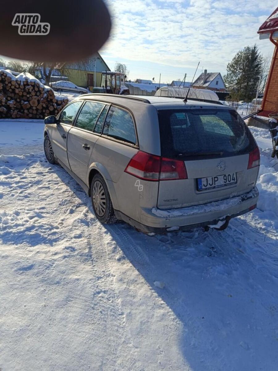 Opel Vectra 2006 Ukmergė, ar dzinēja tilpumu 1.90 L un nobraukumu 486 tūkst. km par 700 €, foto 5 vietnē AUTOMOTO.COM.LV