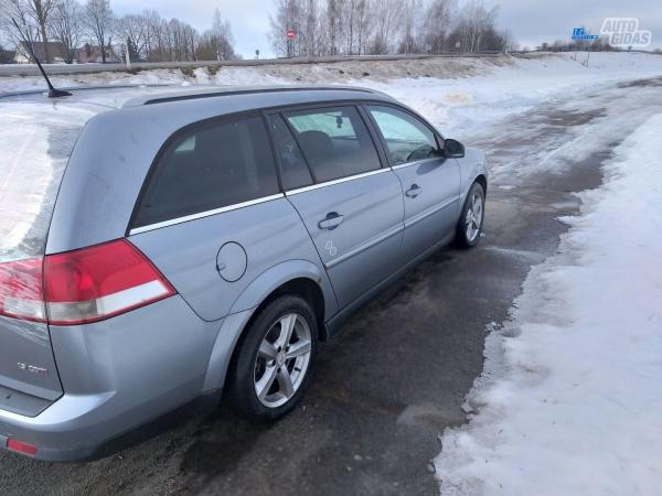 Opel Vectra 2006 in Vilnius, with an engine capacity of 1.90 L and mileage of 258 thousand km for 600 €, photo 4 on AUTOMOTO.COM.LV