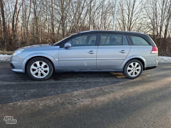 Opel Vectra 2006 in Kretinga, with an engine capacity of 1.90 L and mileage of 246 thousand km for 1350 €, photo 8 on AUTOMOTO.COM.LV