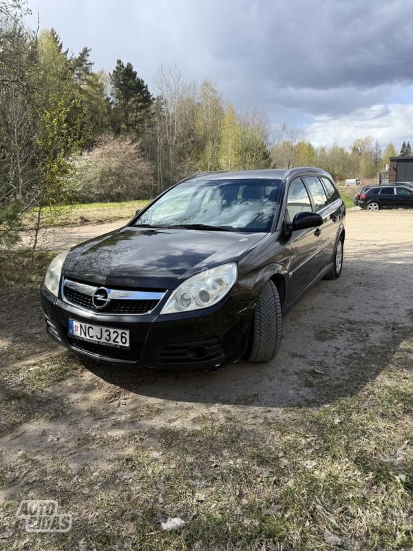 Opel Vectra 2006 in Vilnius, with an engine capacity of 1.90 L and mileage of 309 thousand km for 1800 €, photo 1 on AUTOMOTO.COM.LV