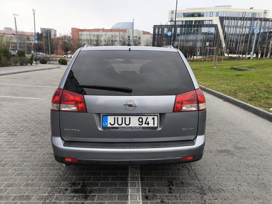 Opel Vectra 2006 Viļņa, ar dzinēja tilpumu 2.20 L un nobraukumu 349 tūkst. km par 850 €, foto 7 vietnē AUTOMOTO.COM.LV