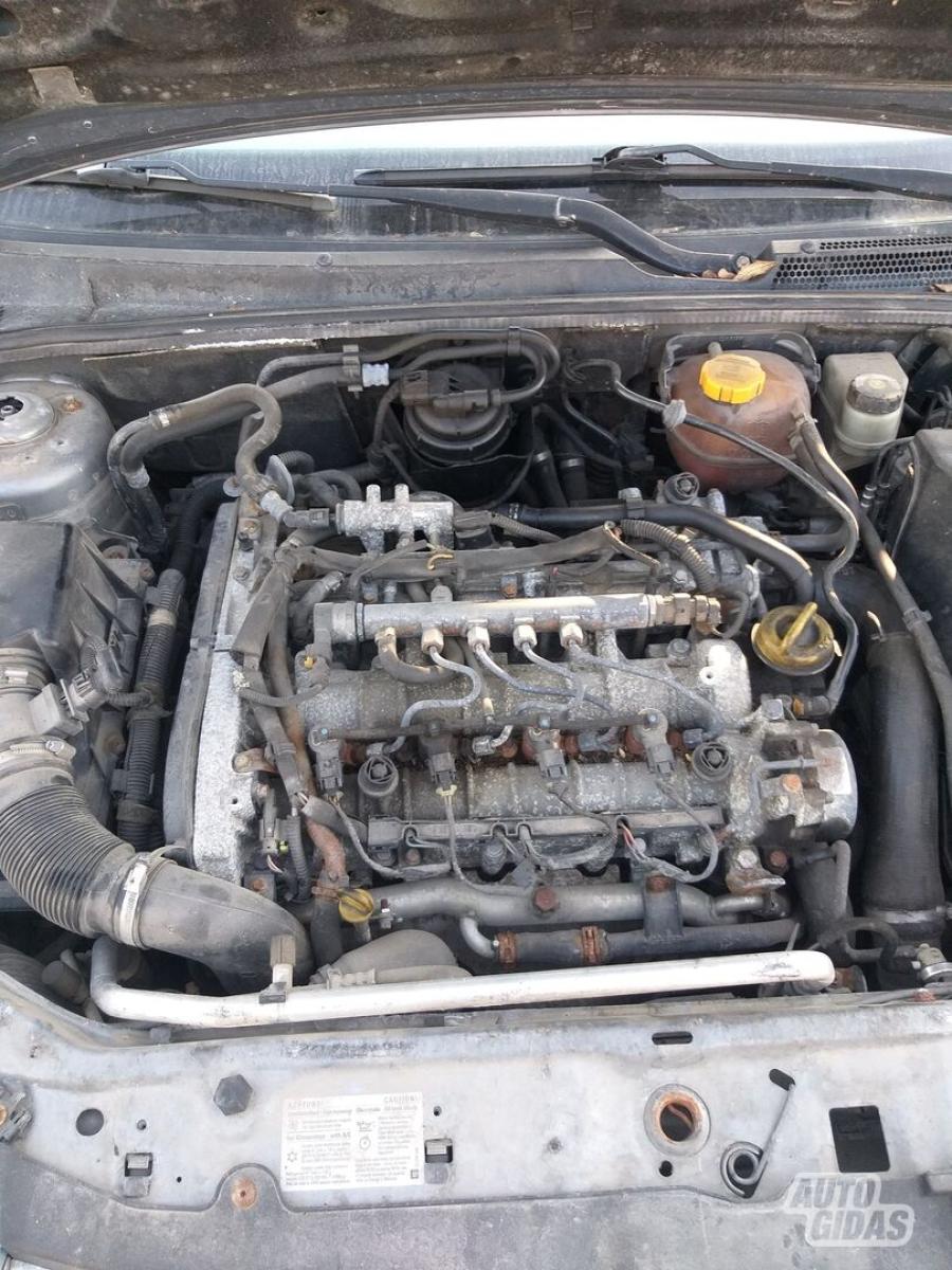 Opel Vectra 2006 Viļņa, ar dzinēja tilpumu 1.90 L un nobraukumu 325 tūkst. km par 500 €, foto 6 vietnē AUTOMOTO.COM.LV