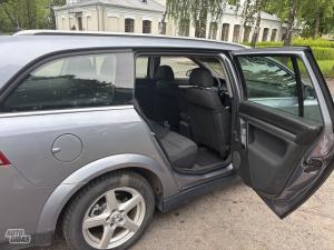 Opel Vectra 2006 in Marijampole, with an engine capacity of 1.90 L and mileage of 322 thousand km for 1600 €, photo 6 on AUTOMOTO.COM.LV