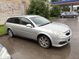 Opel Vectra 2006 in Varena, with an engine capacity of 1.90 L and mileage of 310 thousand km for 500 €, photo 4 on AUTOMOTO.COM.LV