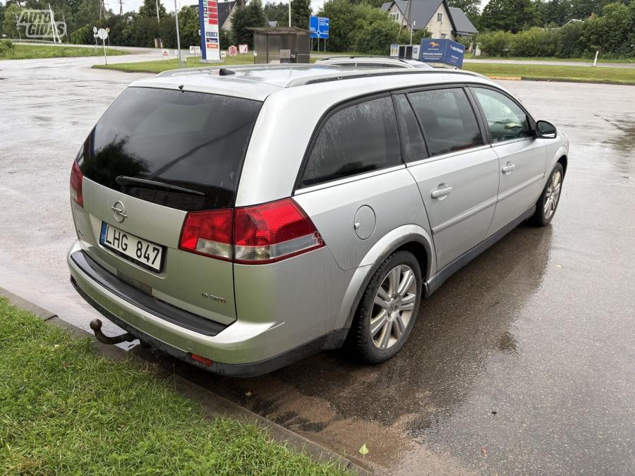 Opel Vectra 2006 in Varena, with an engine capacity of 1.90 L and mileage of 310 thousand km for 500 €, photo 6 on AUTOMOTO.COM.LV