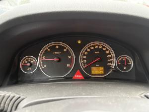Opel Vectra 2006 in Varena, with an engine capacity of 1.90 L and mileage of 310 thousand km for 500 €, photo 9 on AUTOMOTO.COM.LV