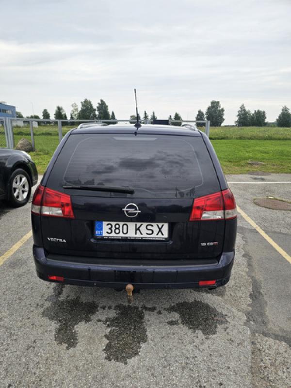 Opel Vectra 2006 Kohtla-Jerve, ar dzinēja tilpumu 1.90 L un nobraukumu 0 tūkst. km par 1300 €, foto 3 vietnē AUTOMOTO.COM.LV