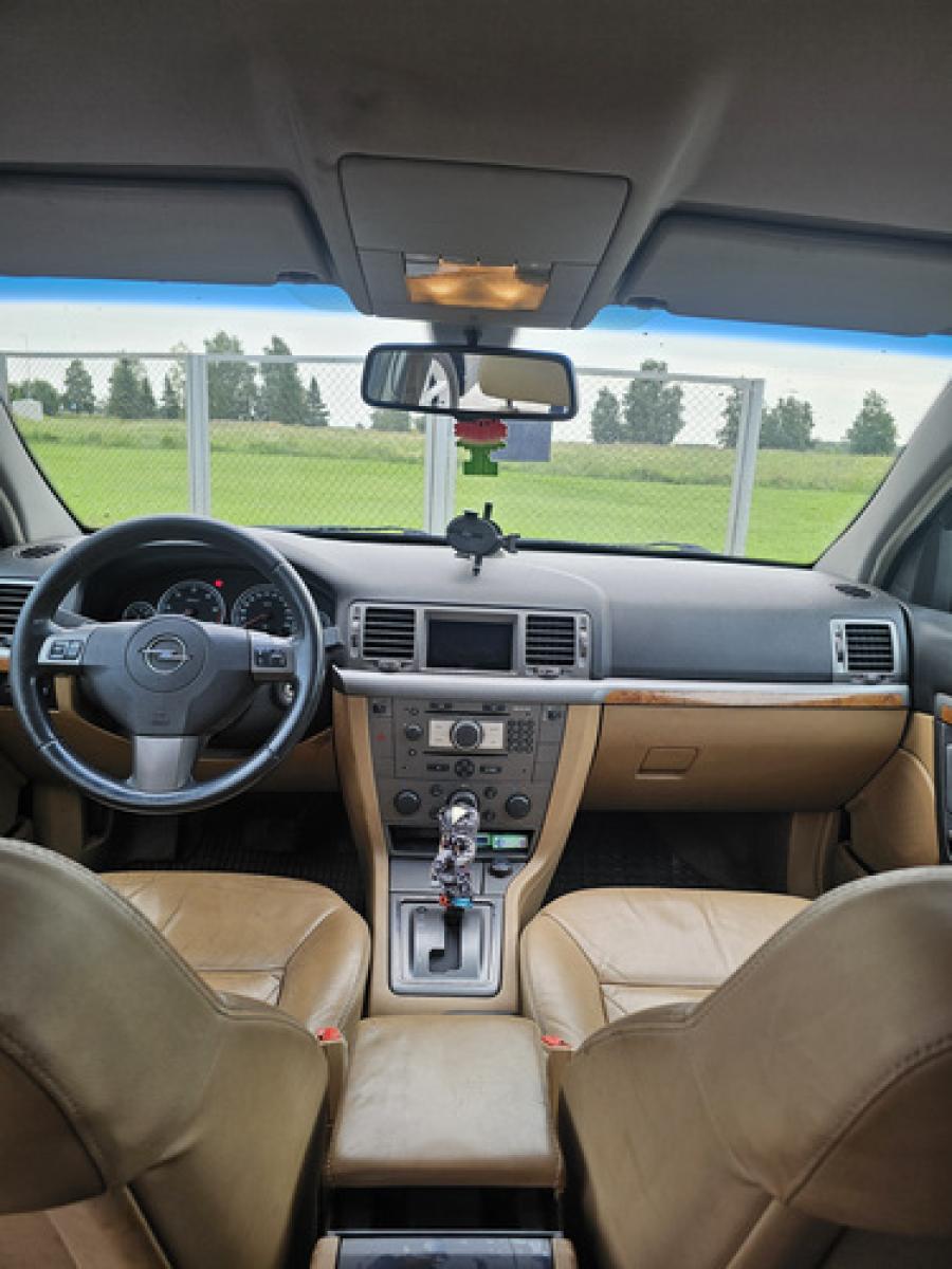 Opel Vectra 2006 Kohtla-Jerve, ar dzinēja tilpumu 1.90 L un nobraukumu 0 tūkst. km par 1300 €, foto 5 vietnē AUTOMOTO.COM.LV