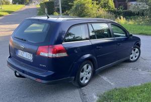 Opel Vectra 2006 in Siauliai, with an engine capacity of 1.90 L and mileage of 320 thousand km for 900 €, photo 6 on AUTOMOTO.COM.LV
