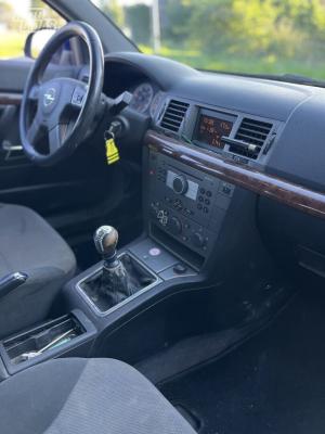Opel Vectra 2006 in Siauliai, with an engine capacity of 1.90 L and mileage of 320 thousand km for 900 €, photo 12 on AUTOMOTO.COM.LV