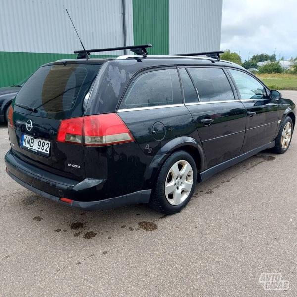 Opel Vectra 2006 Šauļi, ar dzinēja tilpumu 1.90 L un nobraukumu 310 tūkst. km par 1150 €, foto 5 vietnē AUTOMOTO.COM.LV