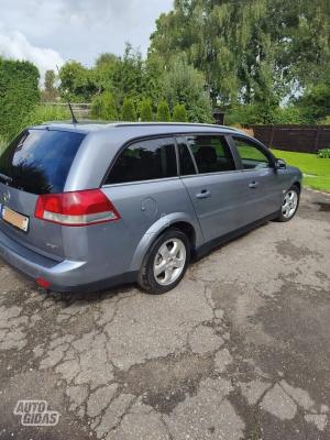 Opel Vectra 2006 in Siauliai, with an engine capacity of 1.90 L and mileage of 350 thousand km for 1500 €, photo  on AUTOMOTO.COM.LV