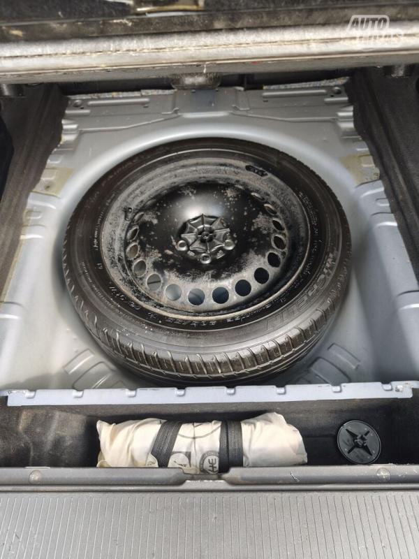 Opel Vectra 2006 Šauļi, ar dzinēja tilpumu 1.90 L un nobraukumu 350 tūkst. km par 1500 €, foto 9 vietnē AUTOMOTO.COM.LV