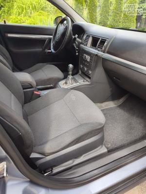 Opel Vectra 2006 in Siauliai, with an engine capacity of 1.90 L and mileage of 350 thousand km for 1500 €, photo 12 on AUTOMOTO.COM.LV