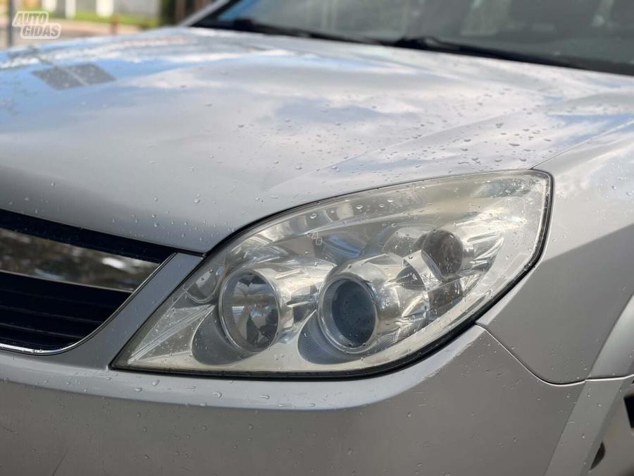 Opel Vectra 2006 in Vilnius, with an engine capacity of 1.90 L and mileage of 265 thousand km for 1350 €, photo 13 on AUTOMOTO.COM.LV