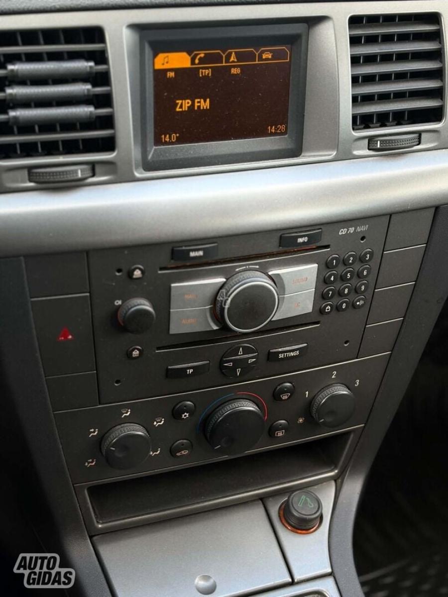 Opel Vectra 2006 in Vilnius, with an engine capacity of 1.90 L and mileage of 265 thousand km for 1350 €, photo 22 on AUTOMOTO.COM.LV