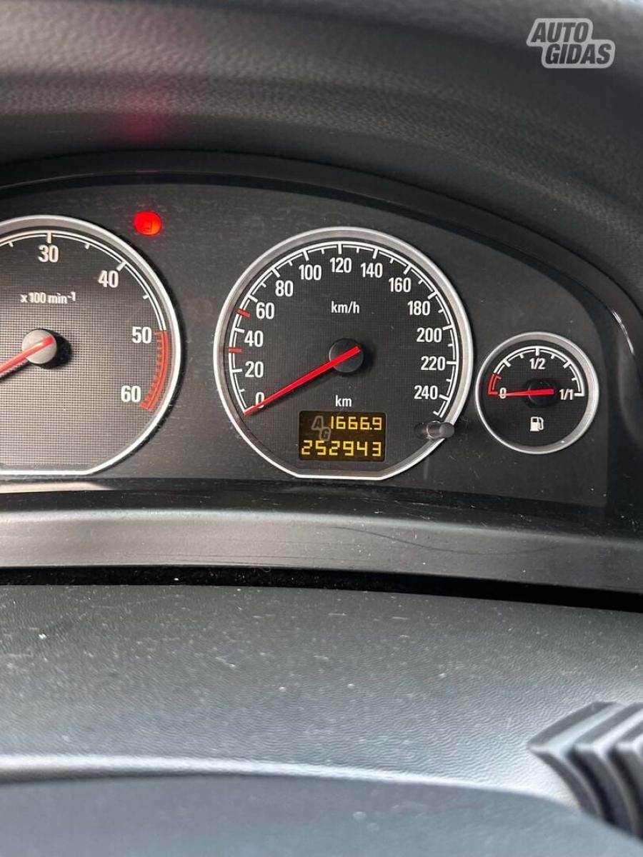 Opel Vectra 2006 Kauņa, ar dzinēja tilpumu 1.90 L un nobraukumu 253 tūkst. km par 1600 €, foto 10 vietnē AUTOMOTO.COM.LV