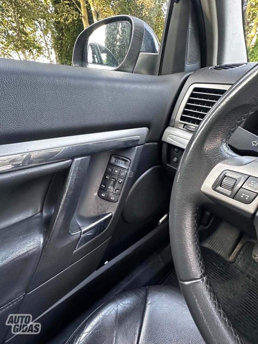 Opel Vectra 2006 Kauņa, ar dzinēja tilpumu 1.90 L un nobraukumu 253 tūkst. km par 1600 €, foto 12 vietnē AUTOMOTO.COM.LV