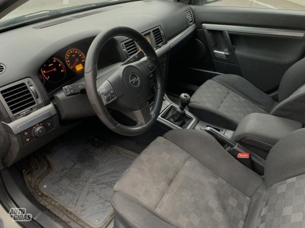 Opel Vectra 2007 Panevēža, ar dzinēja tilpumu 1.90 L un nobraukumu 309 tūkst. km par 1350 €, foto 9 vietnē AUTOMOTO.COM.LV