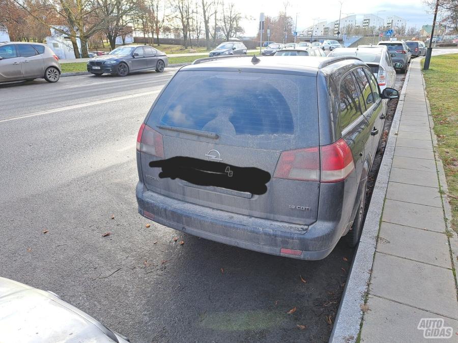 Opel Vectra 2007 in Vilnius, with an engine capacity of 1.90 L and mileage of 8 thousand km for 599 €, photo 3 on AUTOMOTO.COM.LV