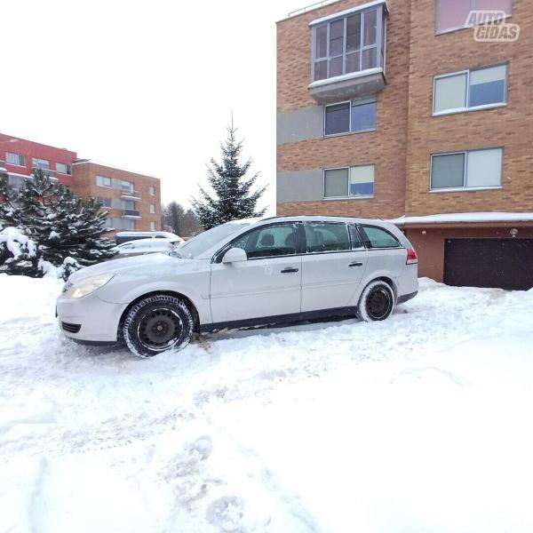 Opel Vectra 2007 in Klaipeda, with an engine capacity of 1.90 L and mileage of 298 thousand km for 850 €, photo 7 on AUTOMOTO.COM.LV