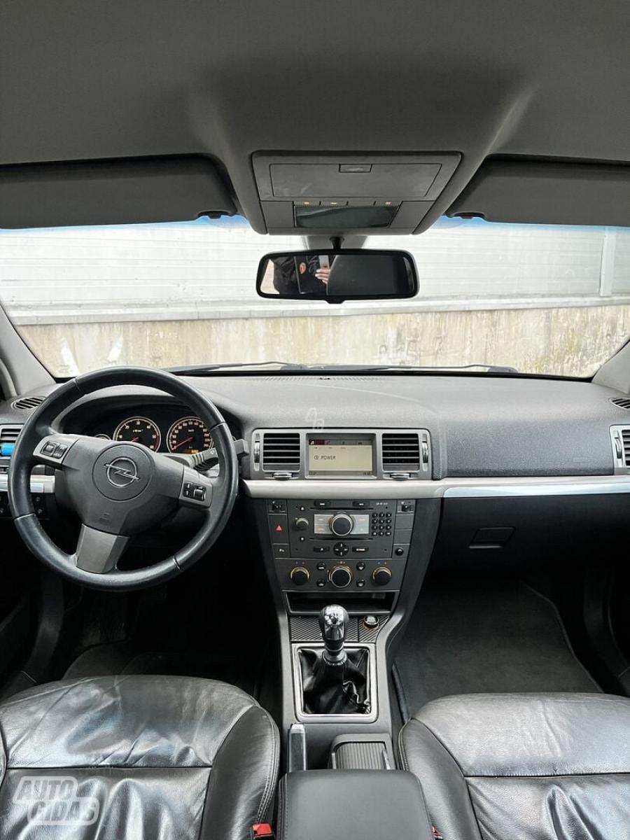 Opel Vectra 2007 Viļņa, ar dzinēja tilpumu 1.90 L un nobraukumu 313 tūkst. km par 1850 €, foto 14 vietnē AUTOMOTO.COM.LV