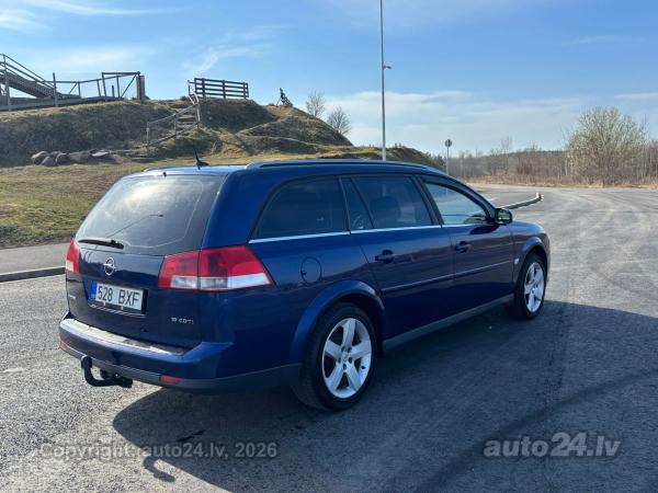 Opel Vectra 2007 Narva, ar dzinēja tilpumu 1.90 L un nobraukumu 338 tūkst. km par 1699 €, foto 3 vietnē AUTOMOTO.COM.LV