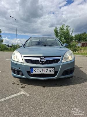 Opel Vectra 2007 in Radviliskis, with an engine capacity of 1.90 L and mileage of 300 thousand km for 950 €, photo 4 on AUTOMOTO.COM.LV