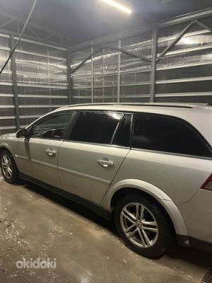 Opel Vectra 2007 in Tallinn, with an engine capacity of 1.90 L and mileage of 372 thousand km for 800 €, photo 3 on AUTOMOTO.COM.LV