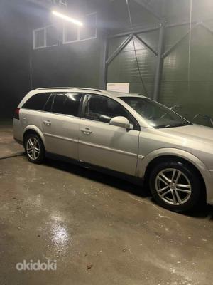 Opel Vectra 2007 in Tallinn, with an engine capacity of 1.90 L and mileage of 372 thousand km for 800 €, photo 4 on AUTOMOTO.COM.LV