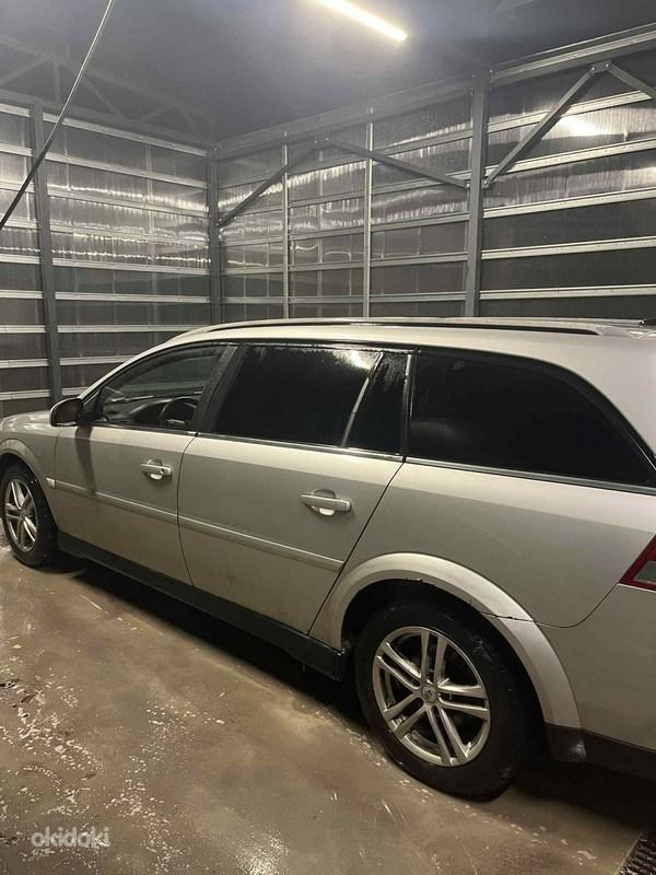 Opel Vectra 2007 in Tallinn, with an engine capacity of 1.90 L and mileage of 372 thousand km for 800 €, photo 8 on AUTOMOTO.COM.LV