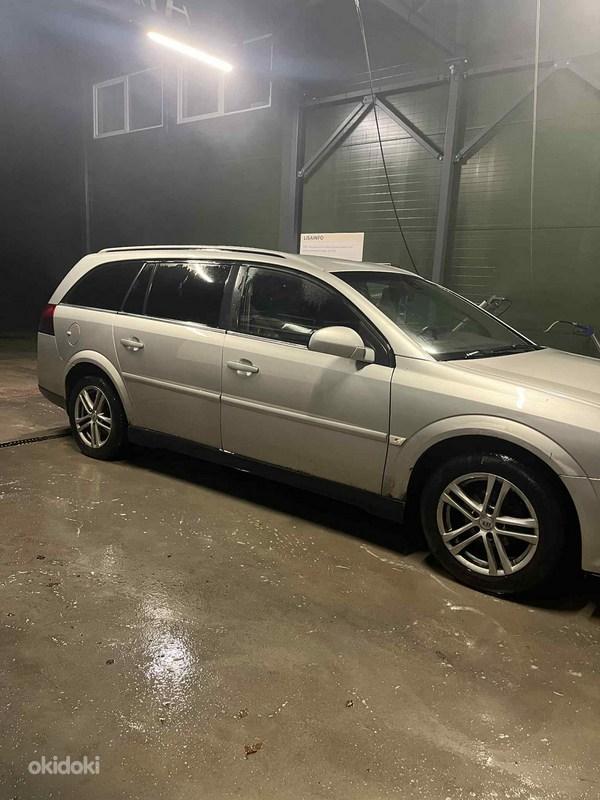 Opel Vectra 2007 in Tallinn, with an engine capacity of 1.90 L and mileage of 372 thousand km for 800 €, photo 9 on AUTOMOTO.COM.LV