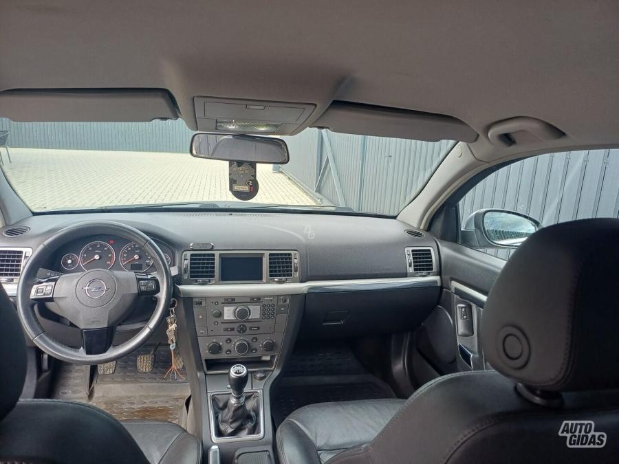Opel Vectra 2007 Klaipėda, ar dzinēja tilpumu 1.90 L un nobraukumu 362 tūkst. km par 1350 €, foto 9 vietnē AUTOMOTO.COM.LV