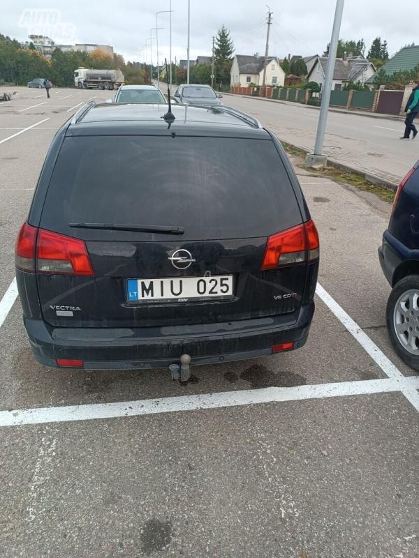 Опель Вектра 2007 в Расейняй на AUTOMOTO.COM.LV Опель Вектра 2007 в Расейняй, объемом двигателя 3.00 л и пробегом 331 тыс. км за 880 €, фото 5 на AUTOMOTO.COM.LV