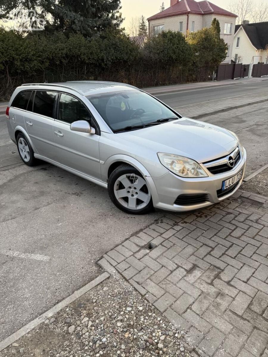 Opel Vectra 2008 in Kaunas, with an engine capacity of 1.90 L and mileage of 371 thousand km for 1450 €, photo 4 on AUTOMOTO.COM.LV